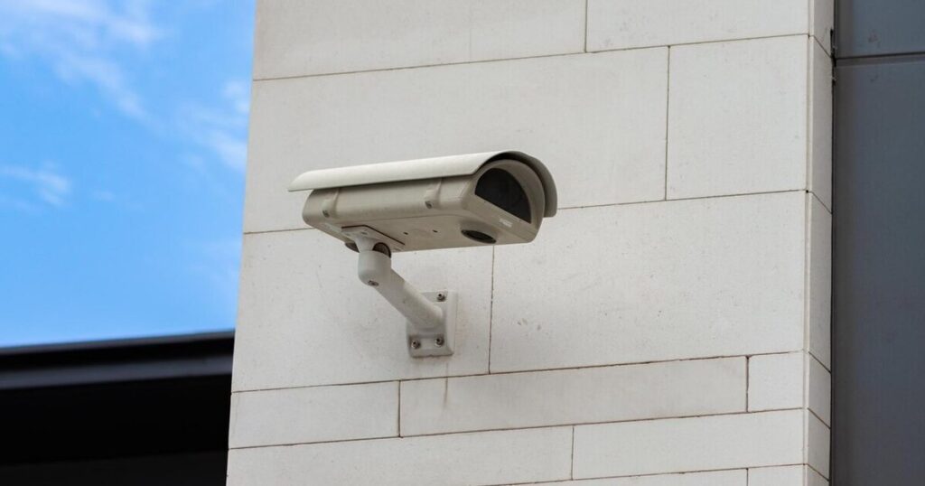 10 Rekomendasi CCTV Outdoor Terbaik 2025 untuk Kantor