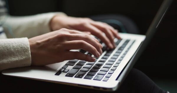 7 Cara Cek RAM Laptop dengan Mudah, Bisa Coba Sendiri!